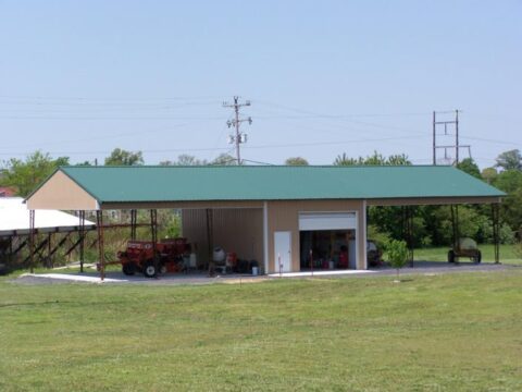 Hay Barns & Horse Barns in Berryville, AR | Floyds Metal Buildings